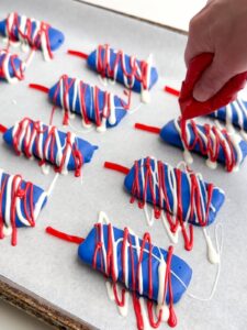 Firecracker Cookies (with Pop Rocks!) - Midwestern Holidays