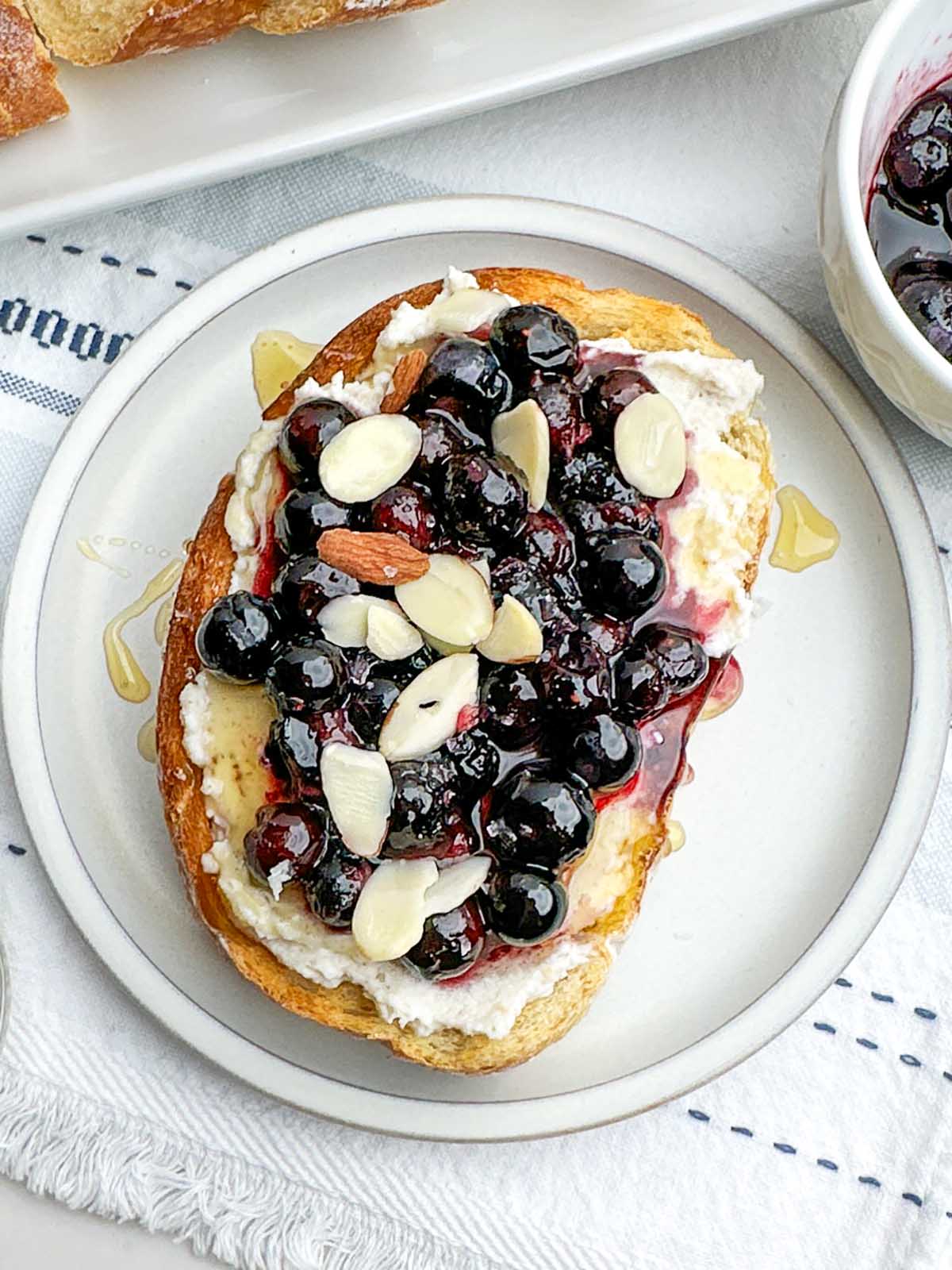 Blueberry Toast - Midwestern Holidays