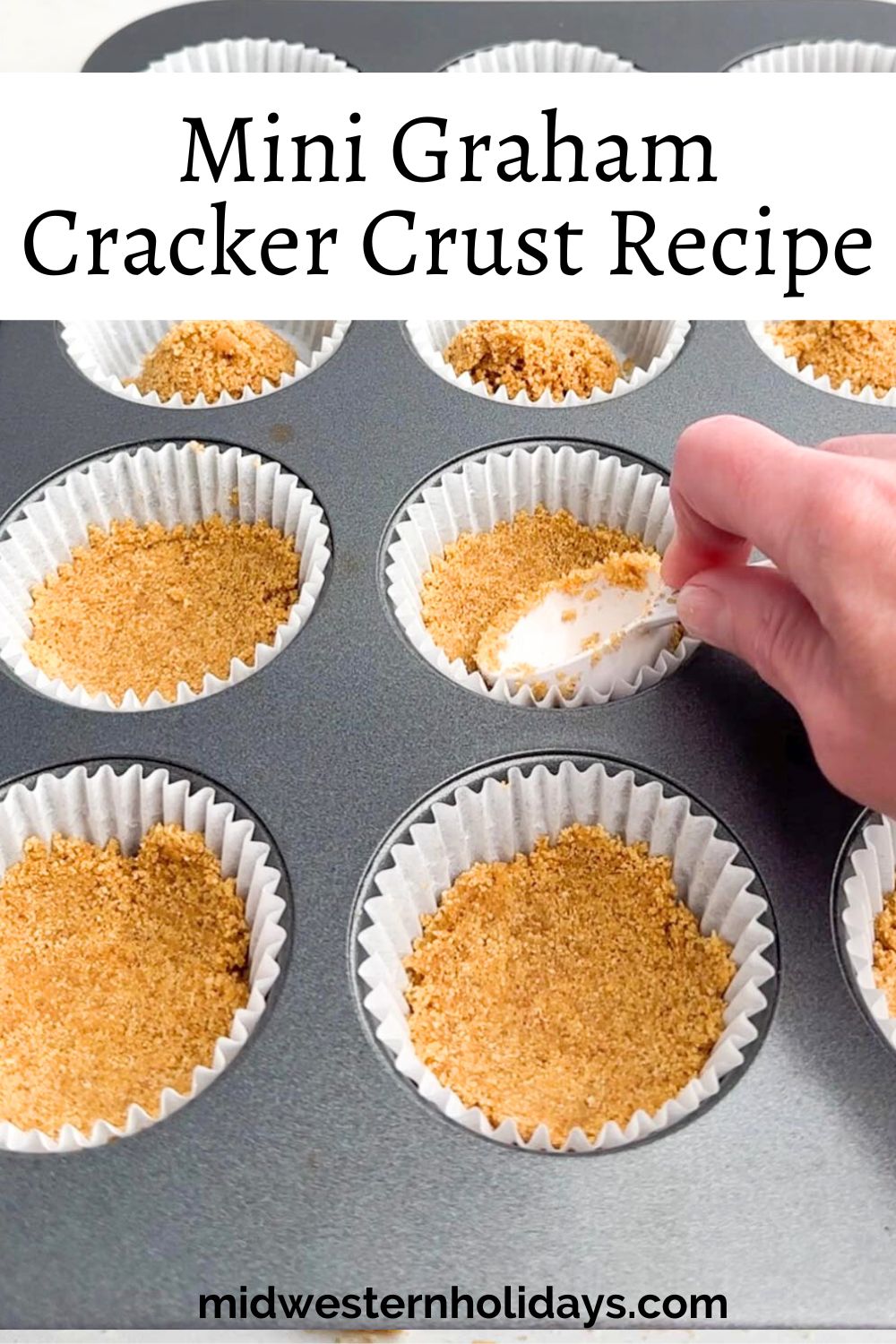 Mini Graham Cracker Pie Crust Recipe - Midwestern Holidays