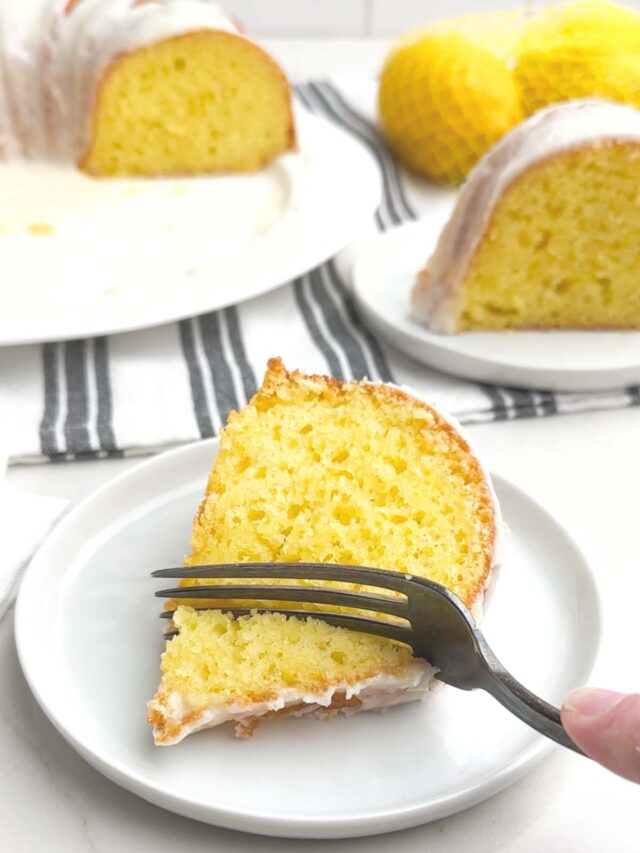 Glazed Lemon Bundt Cake - Midwestern Holidays