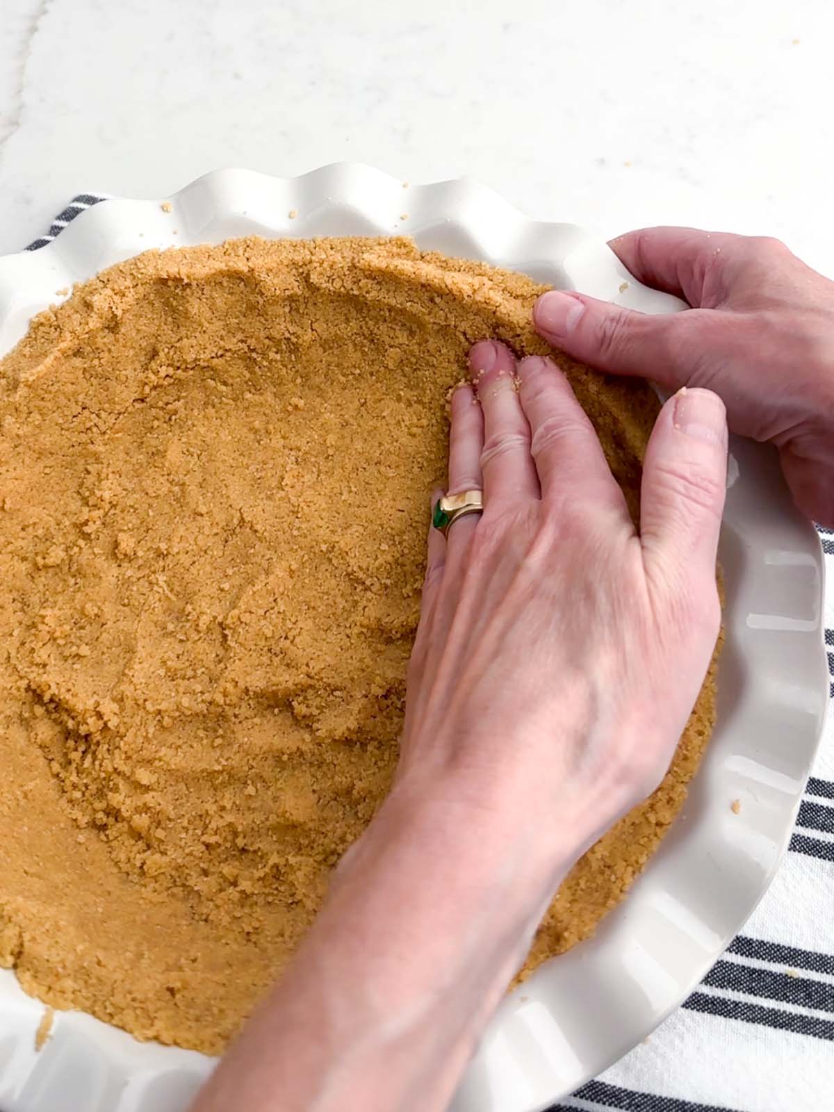 3-Ingredient Shortbread Cookie Crust (Baked or No-Bake) - Midwestern ...