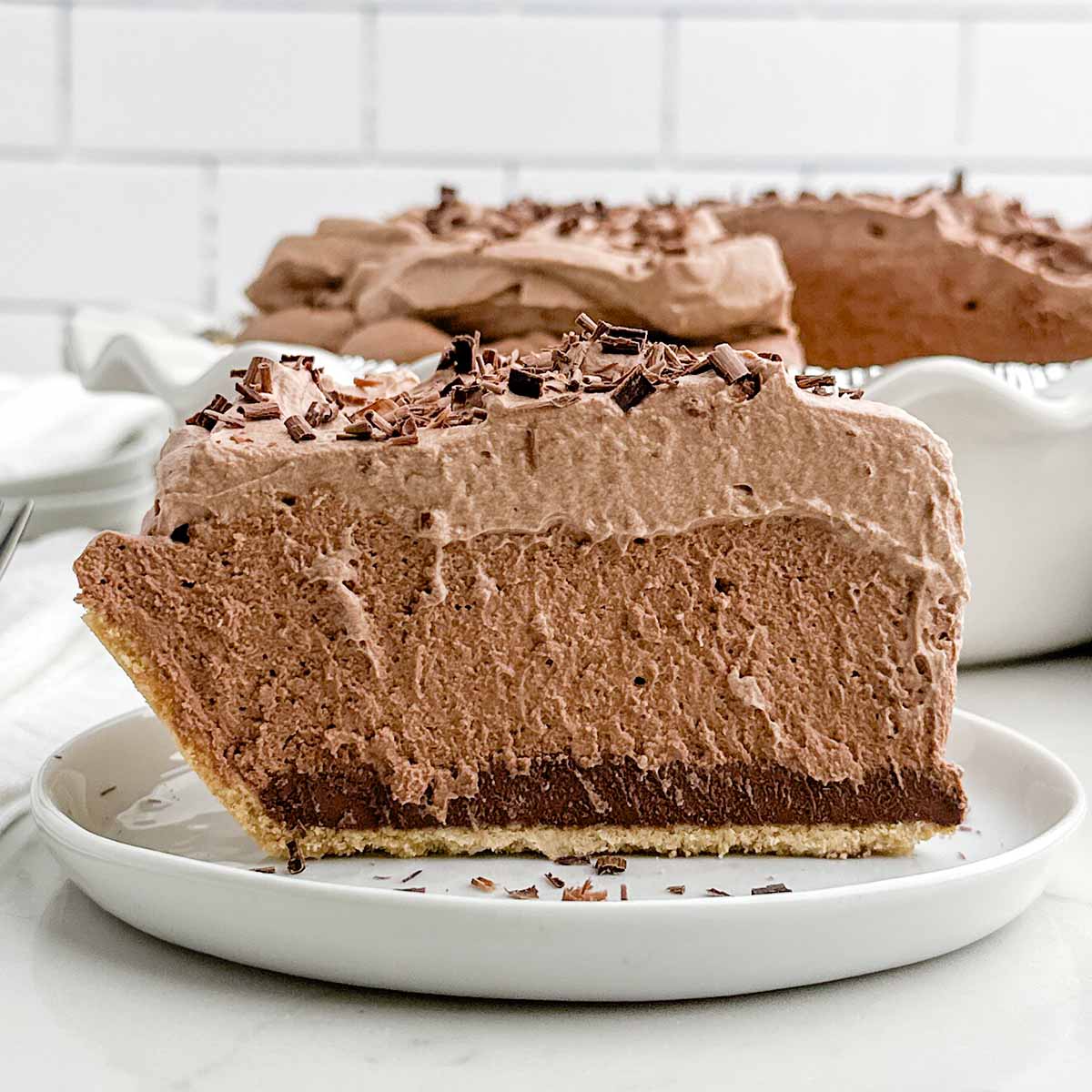 No-Bake Chocolate Mousse Pie - Midwestern Holidays