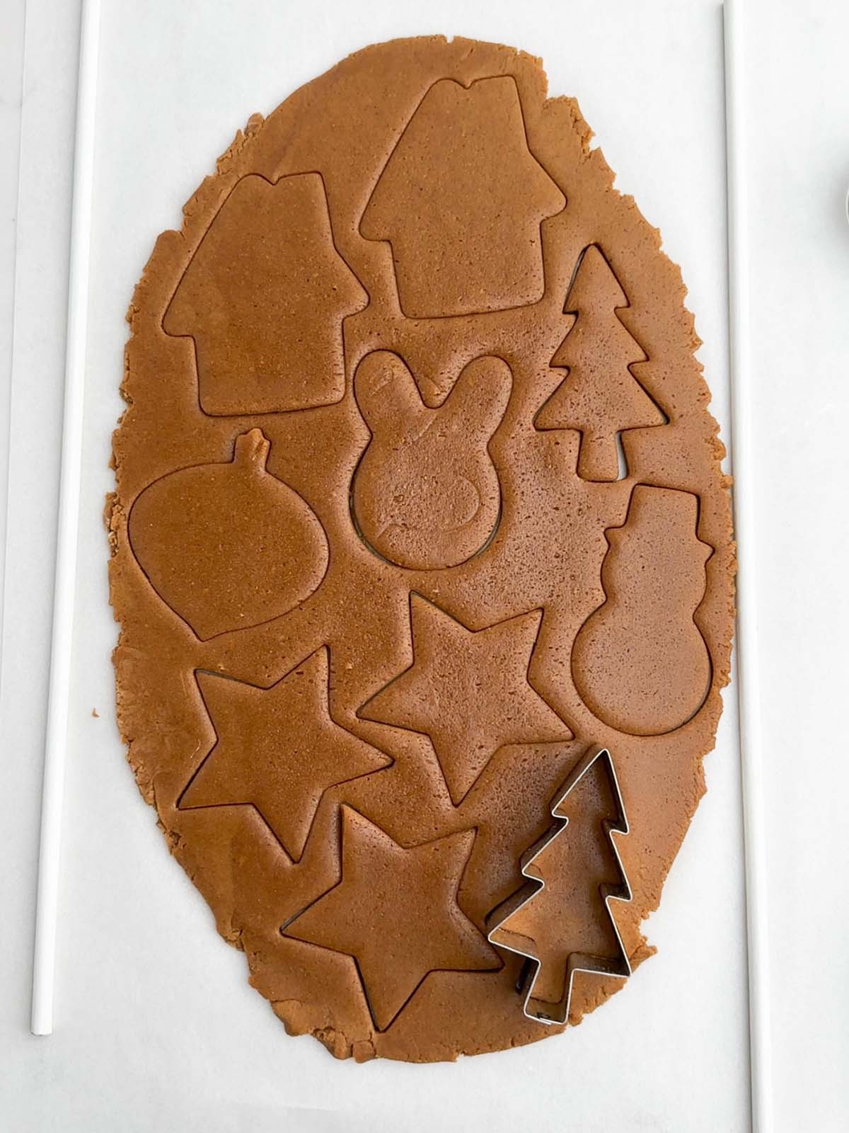 Soft Cut Out Gingerbread Cookies (No Chill) - Midwestern Holidays